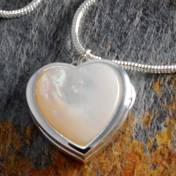 Jewelry | Vtg Heart Locket Necklace Carolee Mop Silver Metal | Poshmark